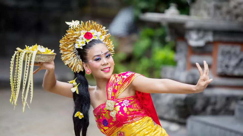 Unraveling the Secrets of the Frangipani Flower in Balinese Culture